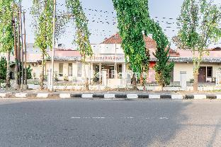 Cherry Pink Hotel Medan Mitra Reddoorz - Medan