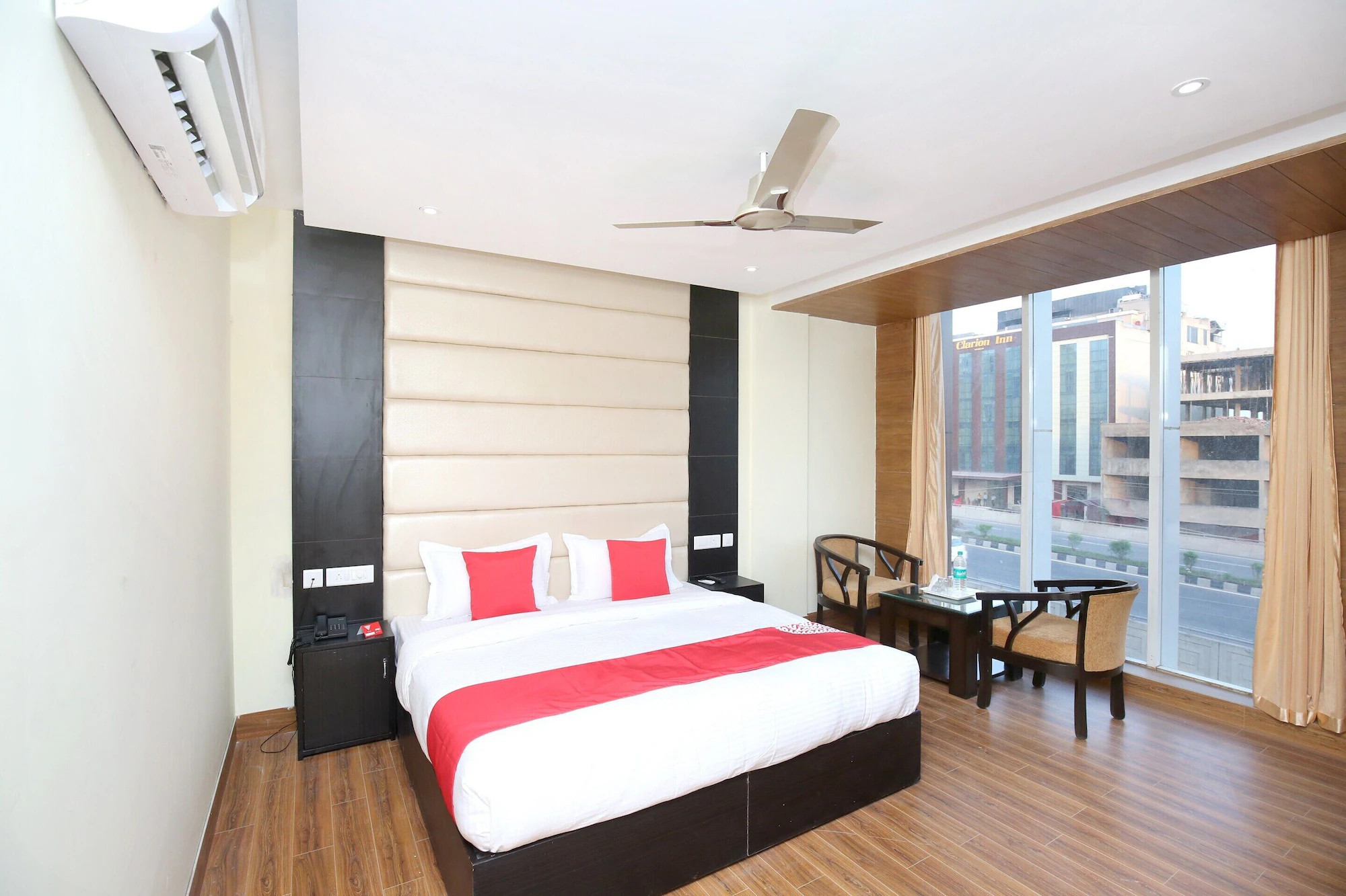 Hotel The Diamond 2 Min From Zirakpur Bus Stand - Zirakpur