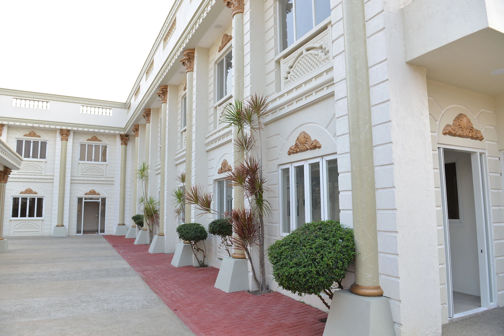 El Palacio Hotel & Resort - Cavite