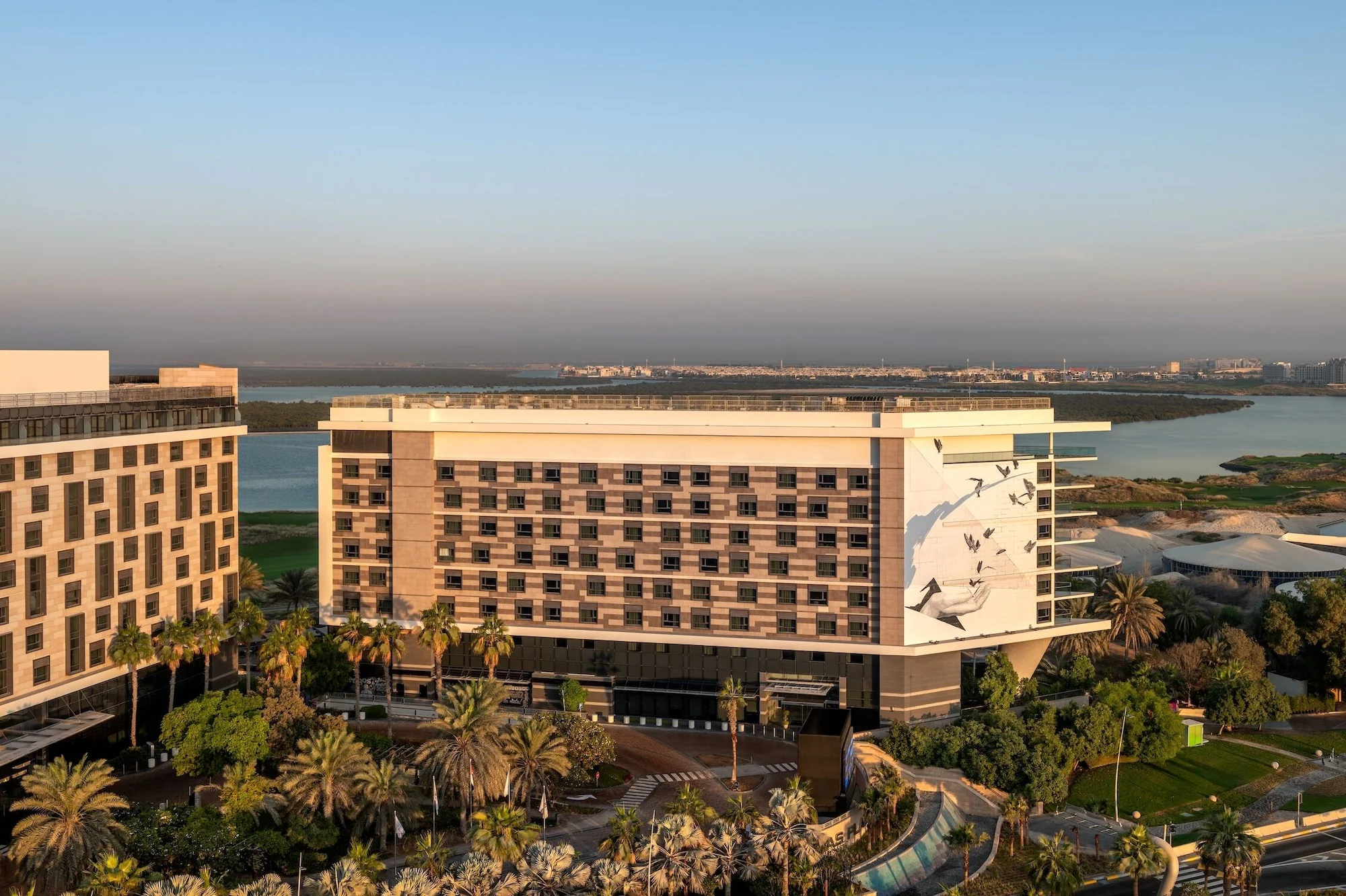 Yas Plaza Bay - Abu Dhabi