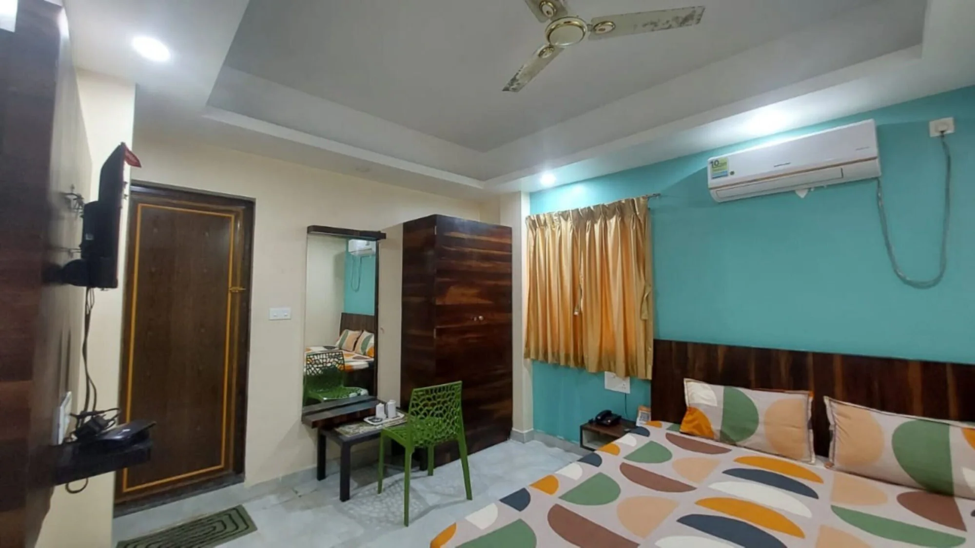 Goroomgo Hotel Aradhya Puri - Puri