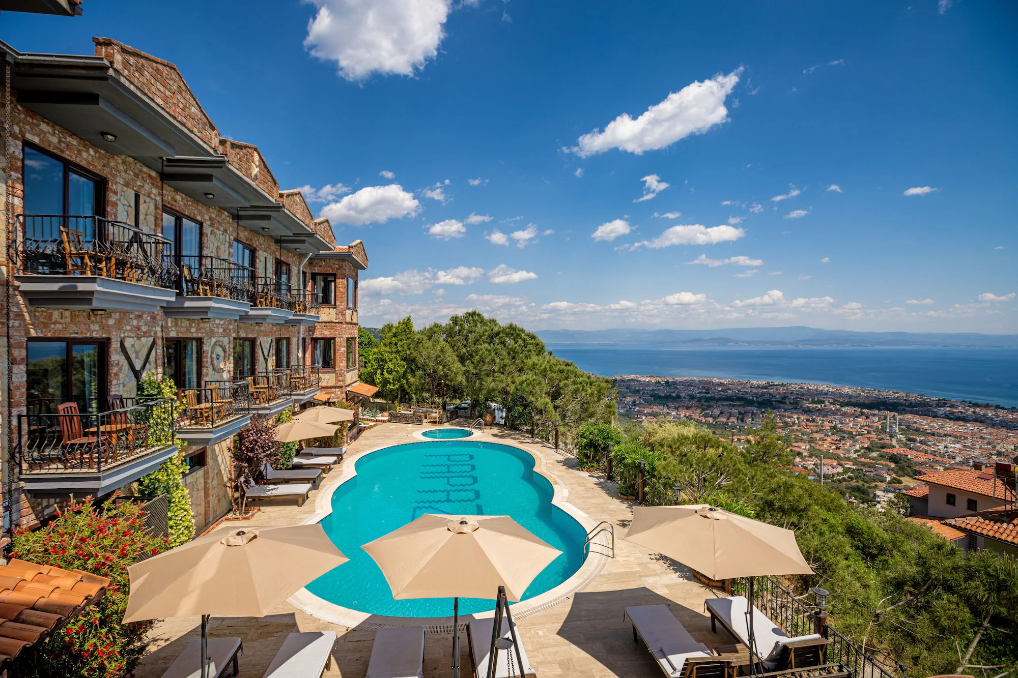 Papazlikhan Hotel - Altinoluk
