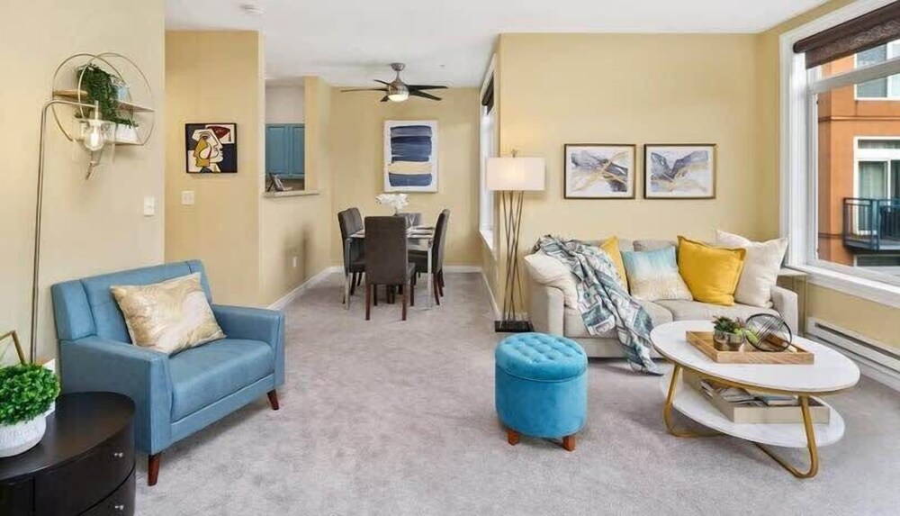 Dt Designer's 2br Condo Parking Tub Pool - 99 Walk Score - Seattle, WA
