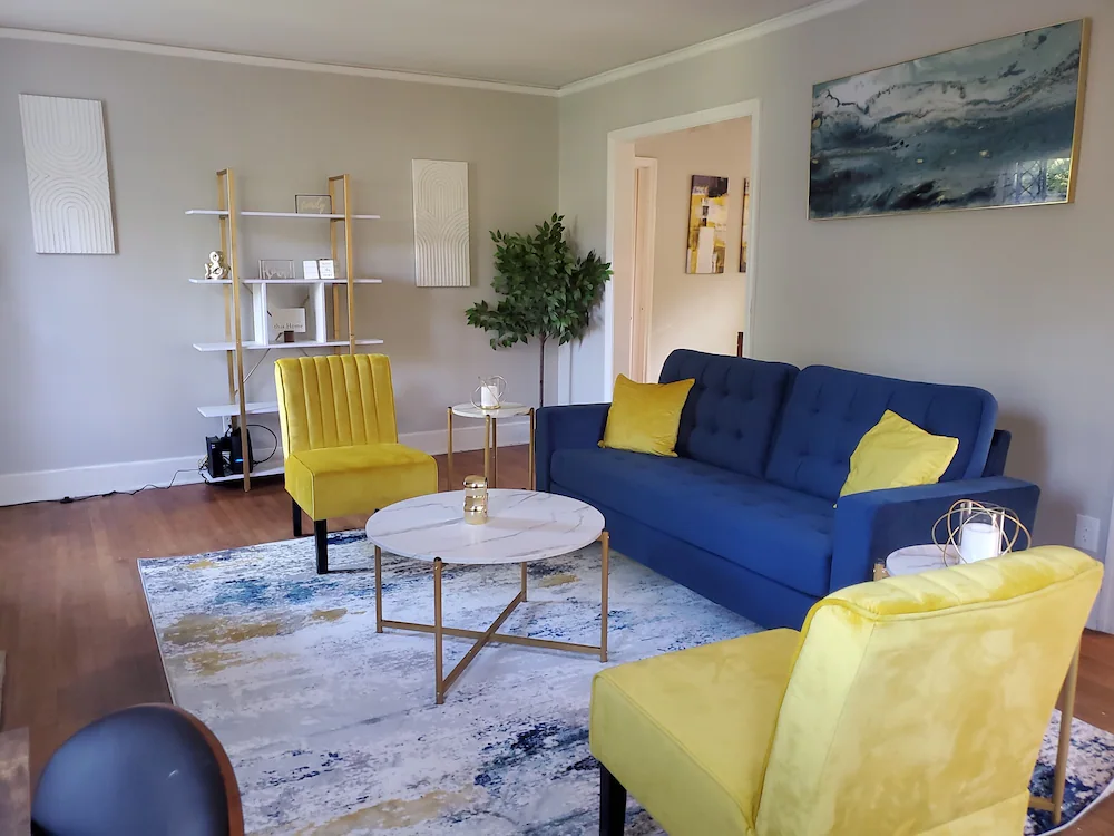 Cheerful 2 Br Near Colleges, Downtown, Attractions - Montgomery, AL