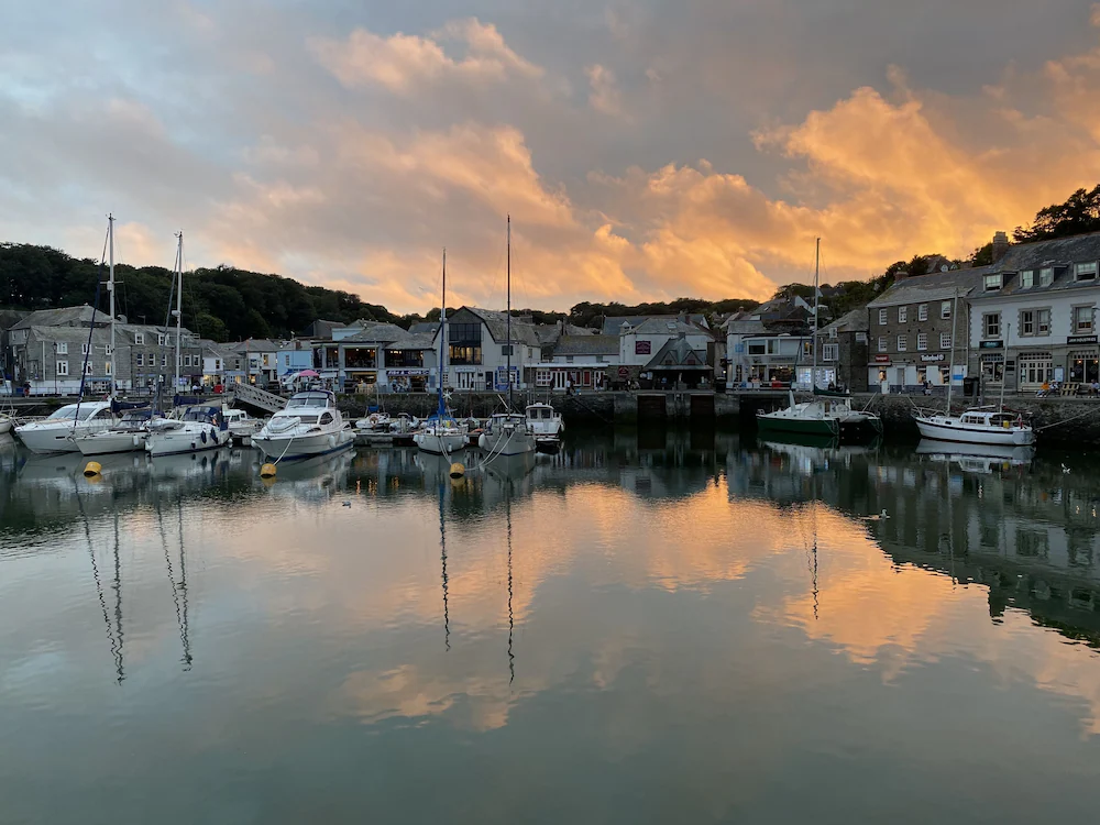 The Seascape - Award Winning 2021 Home For Upto 8 Guests - Available To Book Now - Padstow