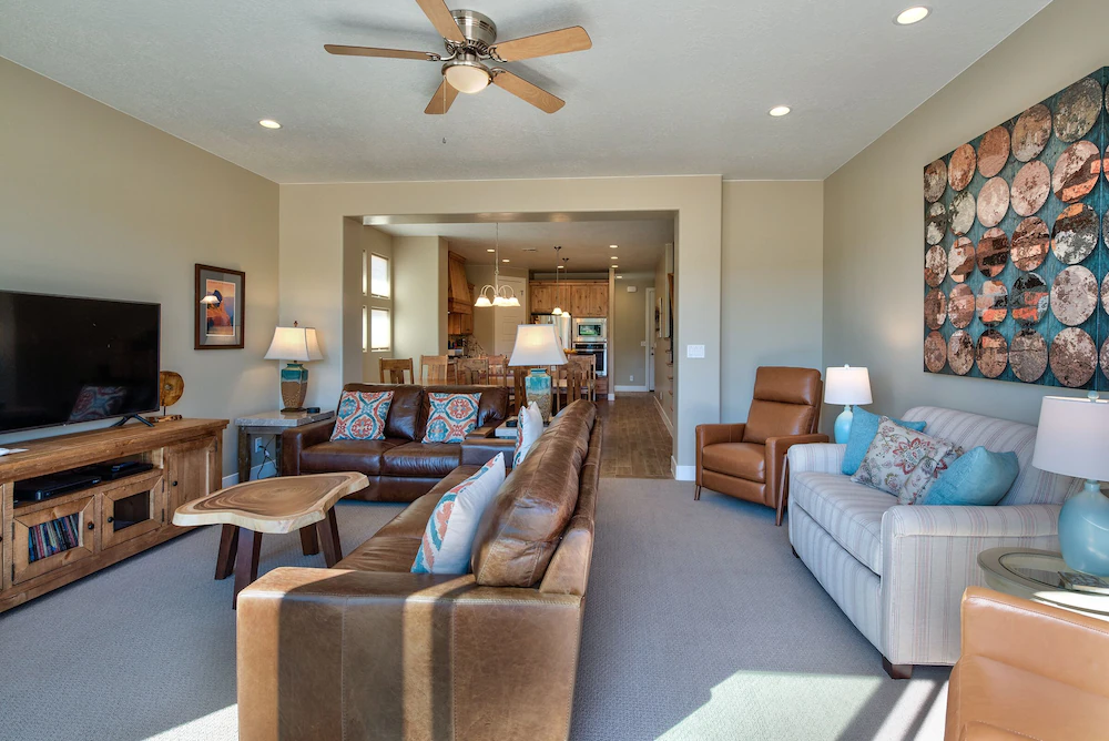 Rooftop Hot Tub & Gourmet Kitchen - Sleeps 12 - Pine Valley, UT