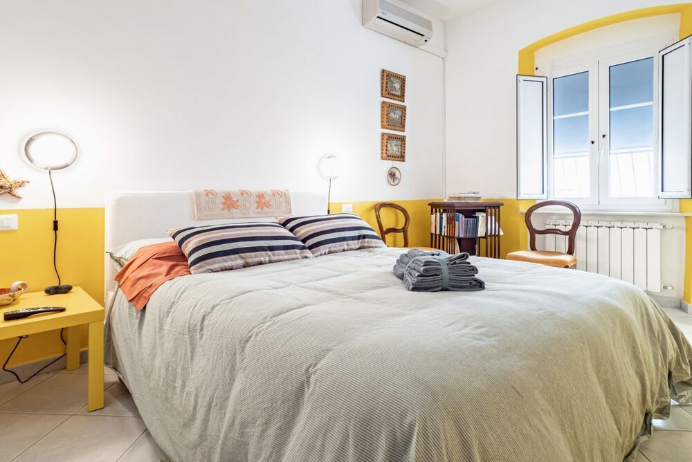 Guesthost - La Spezia Central Apartment - Near The Station - La Spezia