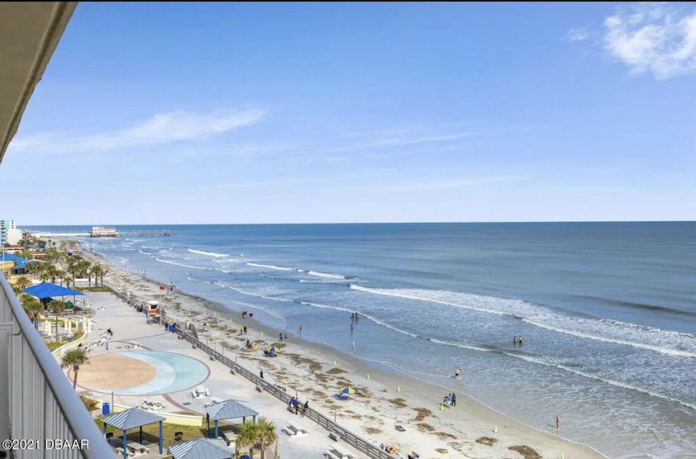 Beautiful Beachfront Resort Condo - Daytona Beach, FL