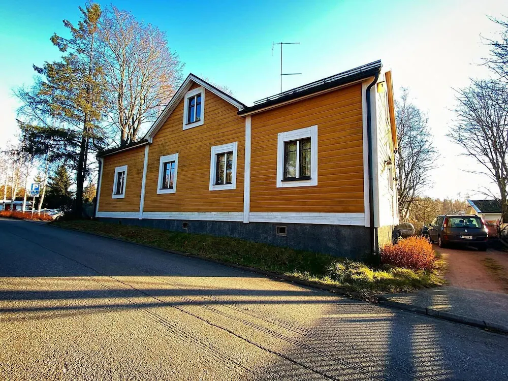 A Lovely House With A Garden In Helsinki - Helsinki