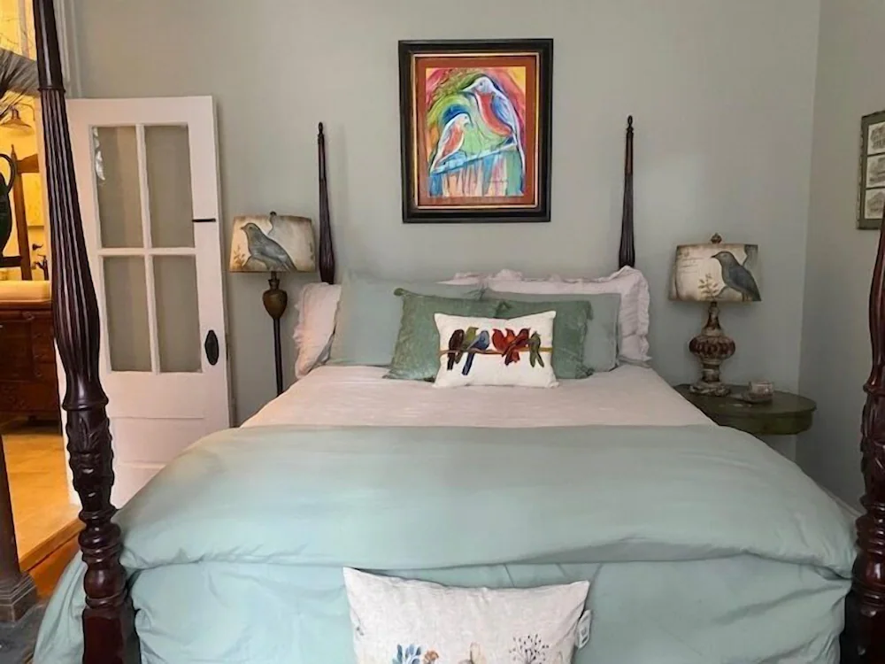 Jenny's Downtown Hideaway Bed And Breakfast - Mississippi