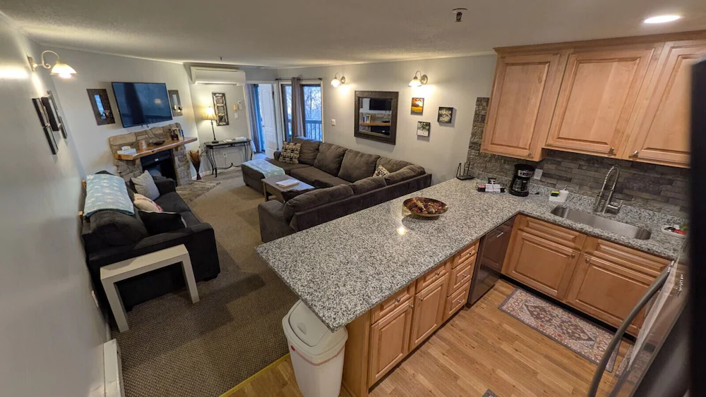 Winterplace Ski In Ski Out First Floor D104 - Winterplace Ski Resort, WV