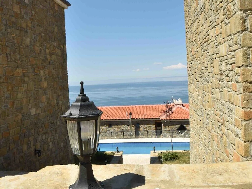 Limnos Otel - Gökçeada