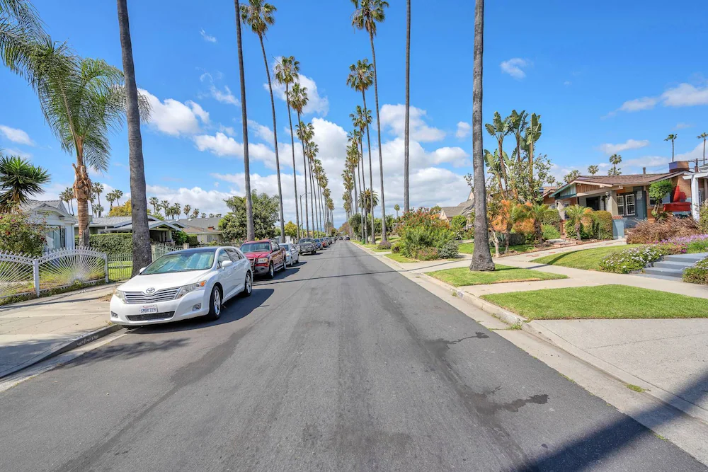 Gramercy Getaway - Carson, CA