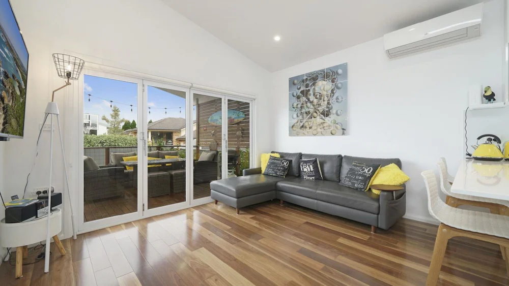 Beach St Cottage - Ettalong - Sydney