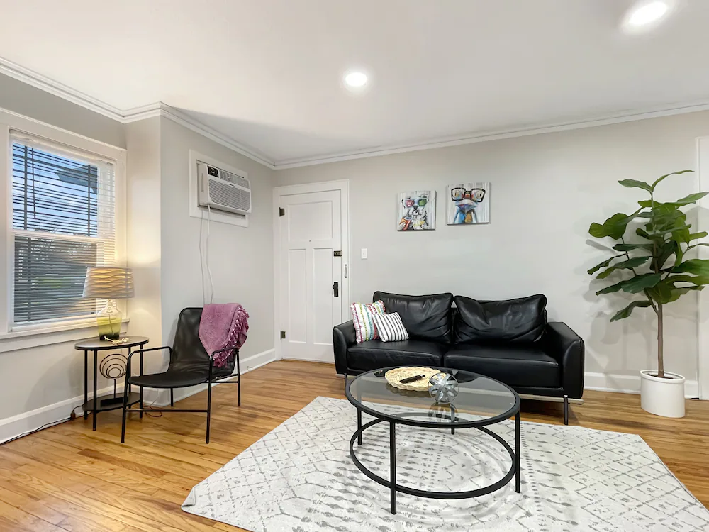 Fun & Charming 1br Apt Near Drake - Drake University, Des Moines