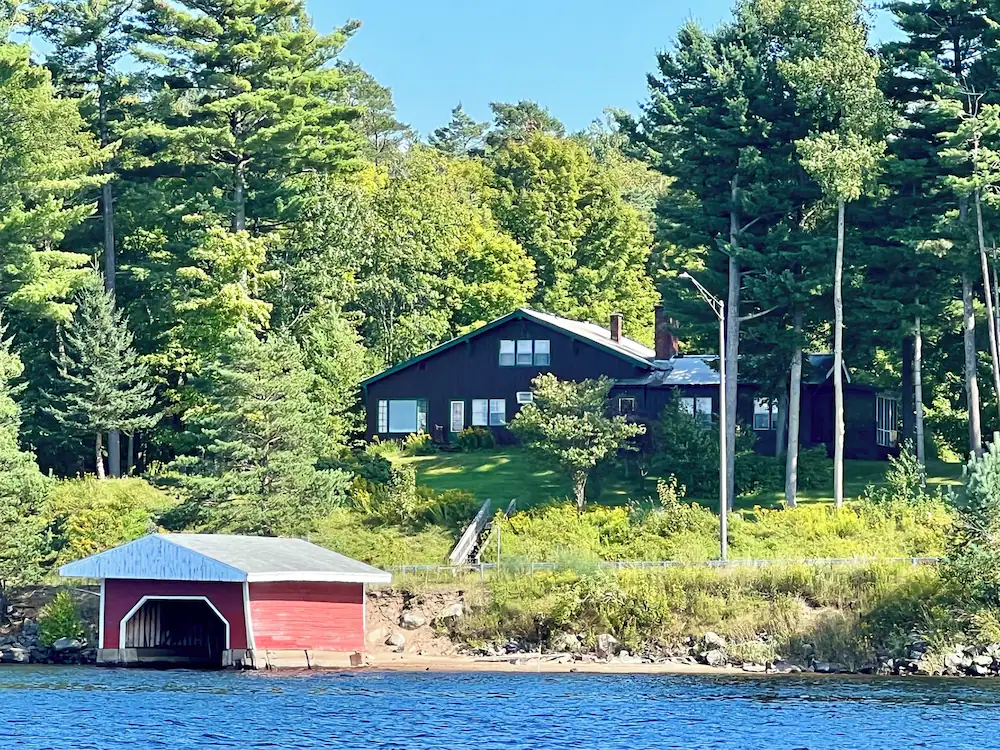 Lakeside Adirondack Lodge - Tupper Lake, NY