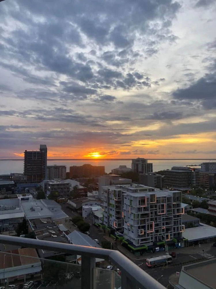 Pandanas 15th Floor (Water, City & Sunset Views) - Darwin