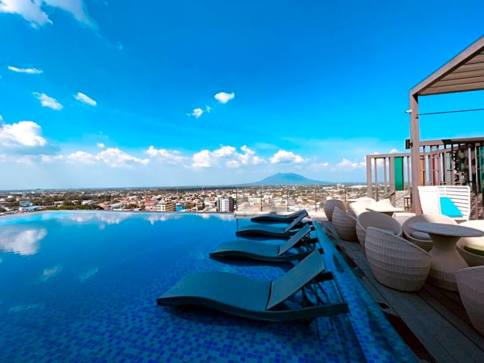 Luxury Abode In Angeles City - Angeles