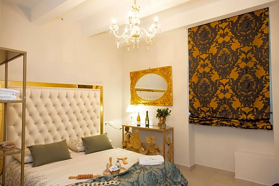 Femme Noir Boutique Apartament Fitness E Spa - Caserta
