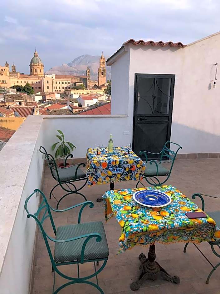 Casa Rosa - Palermo, Italy