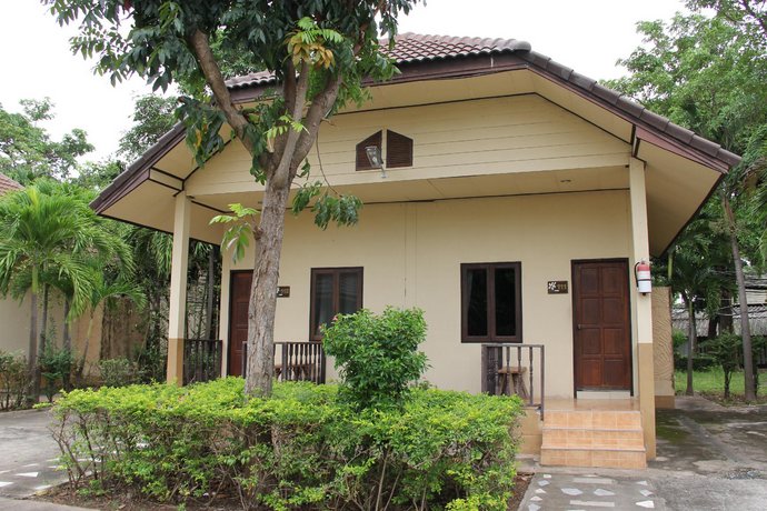 Greenview Resort - Phon District