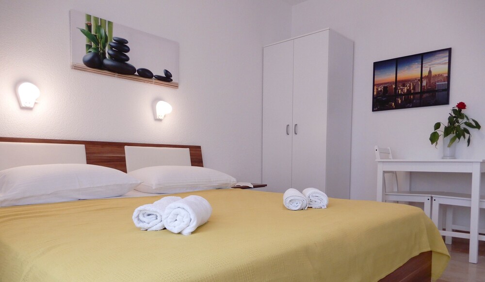 Bed And Breakfast Ivona - Brela