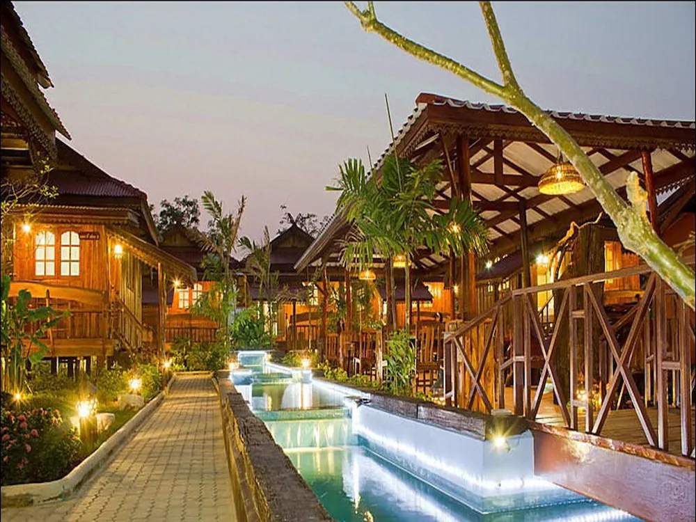 Dang Ky Ploen Tharnnam Resort - Cha-am