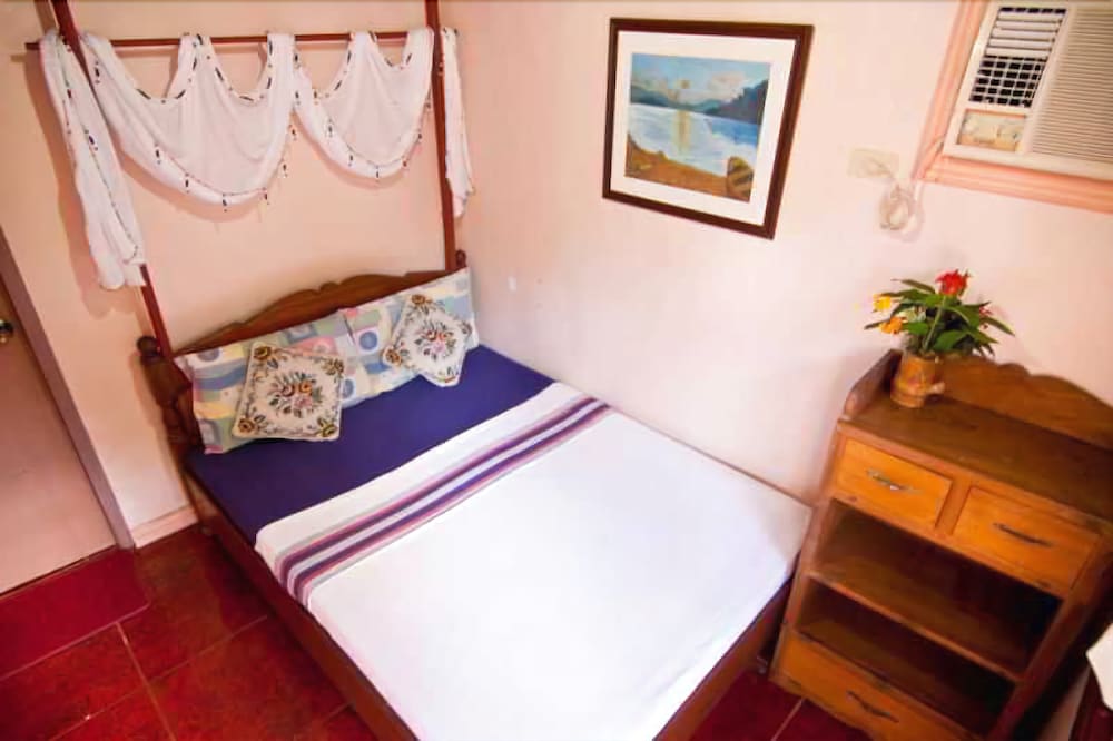 Pannzian Beach Resort - Pagudpud