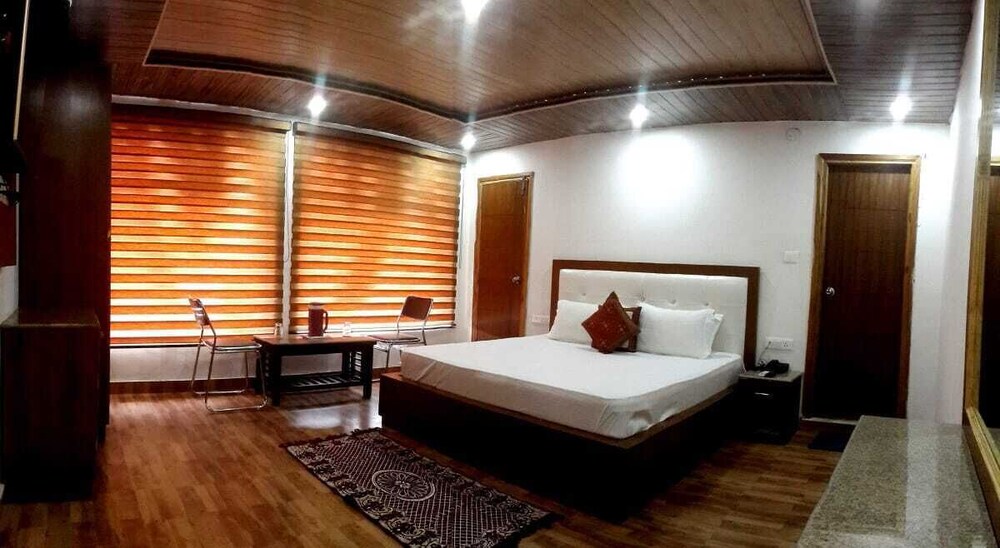 Hotel Snow Ark Inn, Dalhousie - 달후지