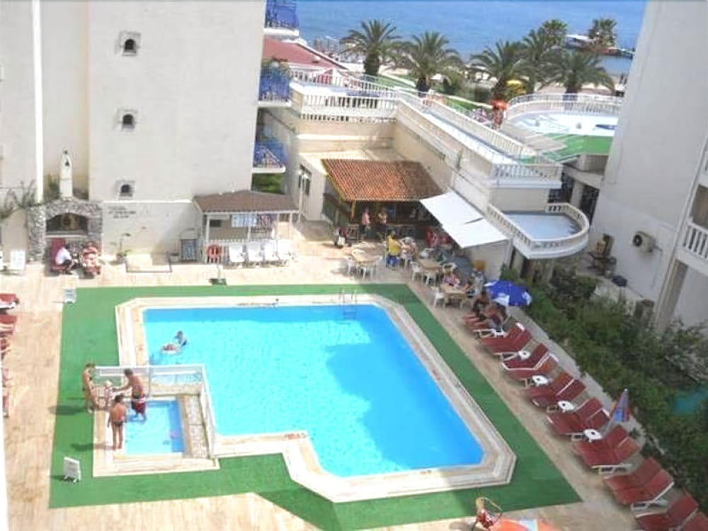 Seri̇n Hotel - Marmaris