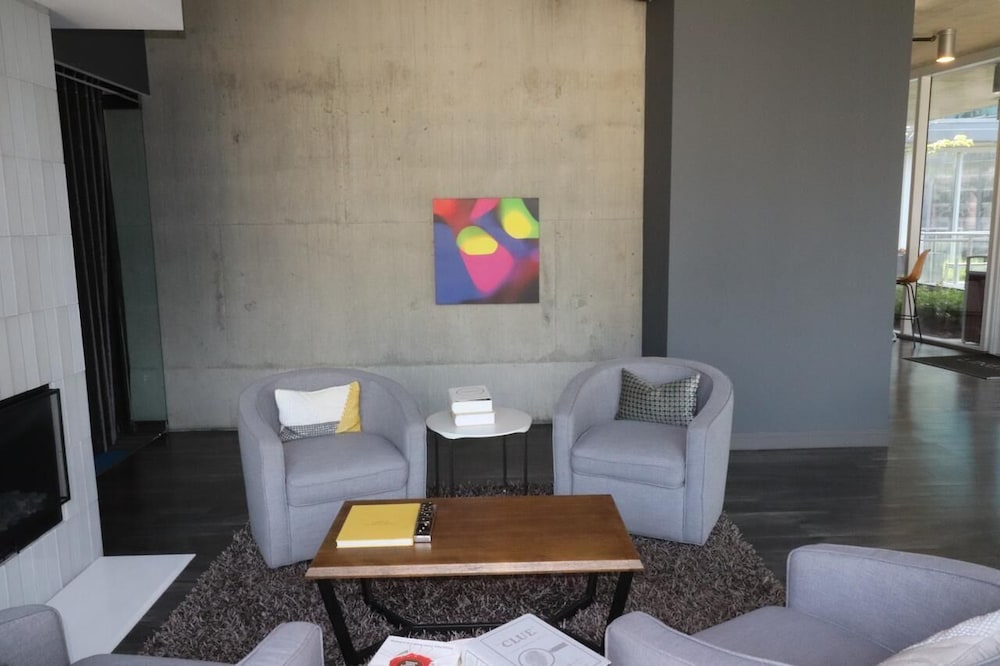 Linea Luxury Living With Indoor Pool And Rooftop Views In The Loop - Chicago Loop - Chicago
