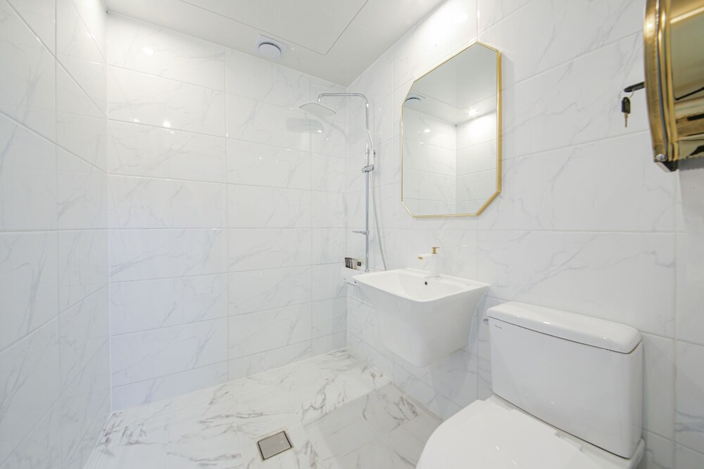 Jinju Boutique Hotel Super Rocket - Jinju-si