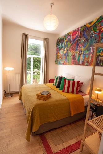 Green Balcony & King Size Bed - Prague