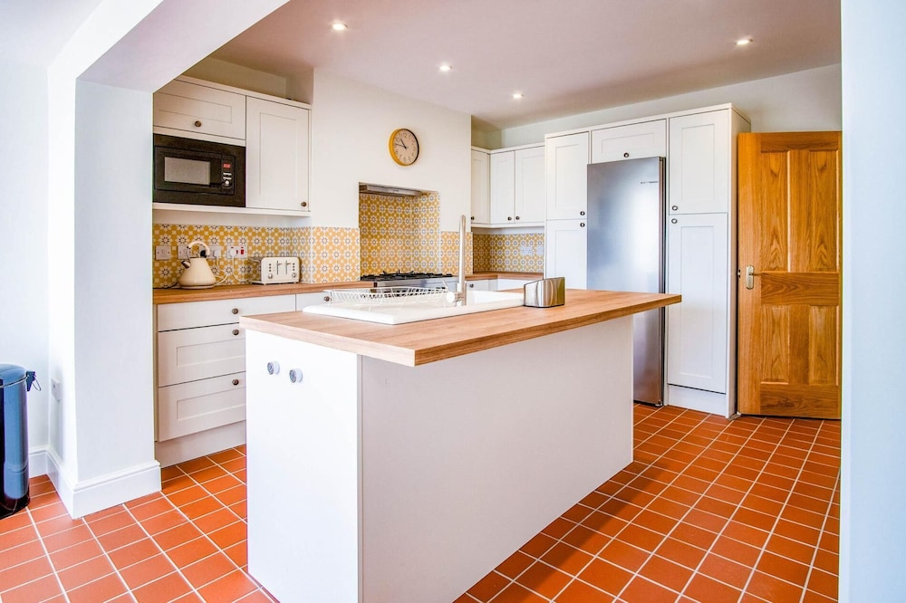 3 Bed In Mumbles Oc-hh668 - The Mumbles