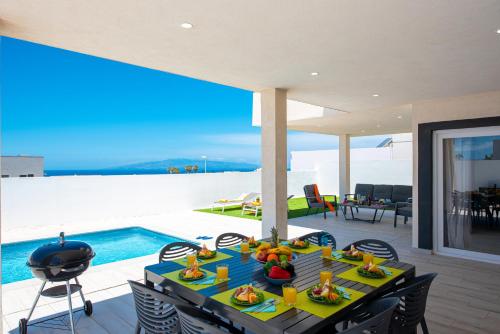 Villa Shasya Costa Adeje With Air Conditioning - Adeje
