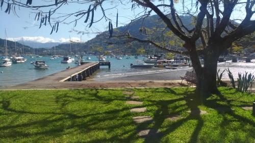 Porto De Luz - Casa Beira Mar Condomínio Marina - Ilha Grande