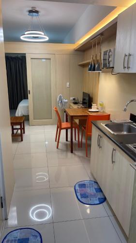 Netflix, Destina Stays At Jazz Residences Makati, Metromanila - Manila